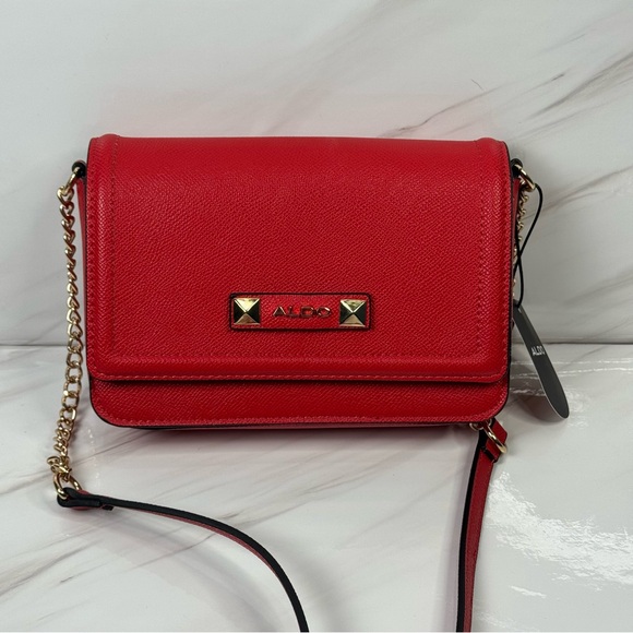 Aldo | Bags | Aldo Vibrant Red Crossbody Bag With Gold Chain | Poshmark